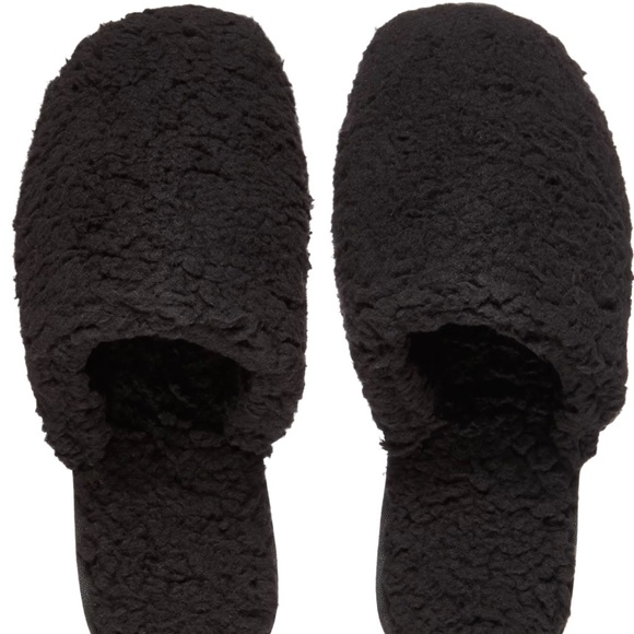 DSG | Shoes | Dsg Cozy Sherpa Slipper | Poshmark